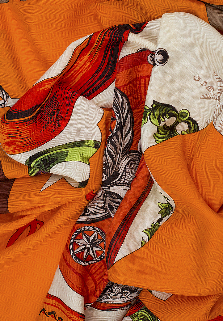 Hermès Tout En Carre Casmere Shawl 140 cm